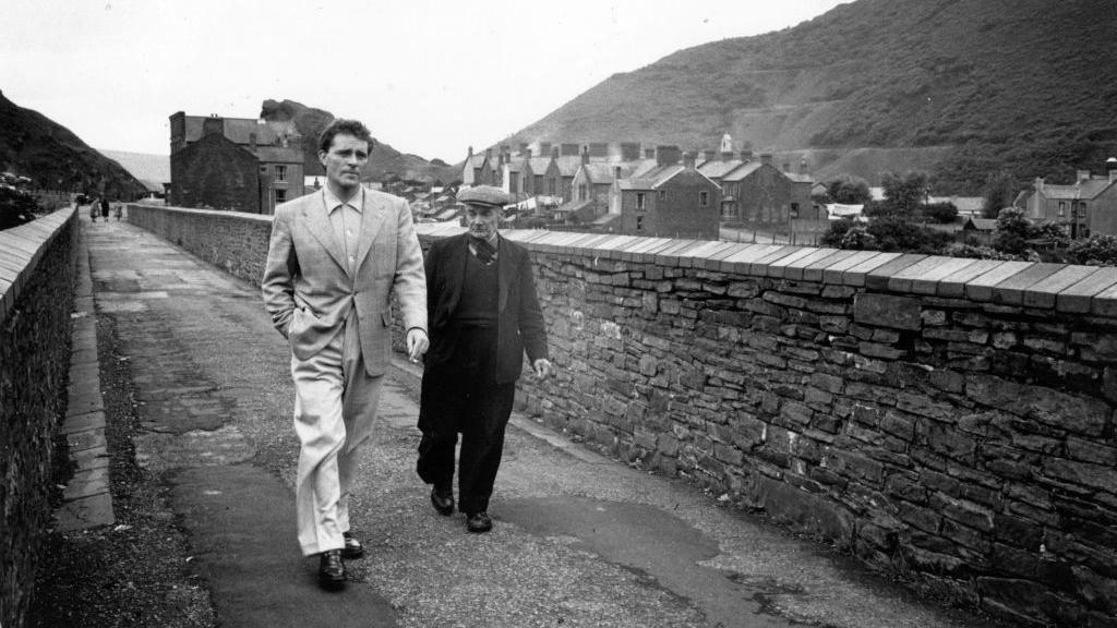 “I OWE HIM EVERYTHING”: A REVIEW OF MR BURTON AND THE LEGACY OF RICHARD ...